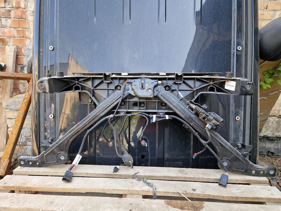 Телевизор голый Tesla Model Y оригинал разборка: 220 $ - Передня панель ...