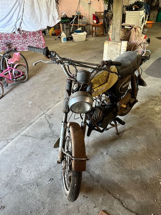 Motorizada Casal Leiria, Pousos, Barreira E Cortes • OLX.pt