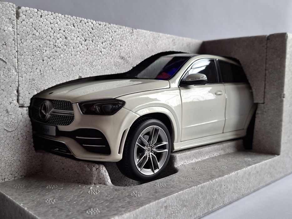Mercedes Benz GLE Coupe C167, designo White, NOWY model 1/18 delaer ...
