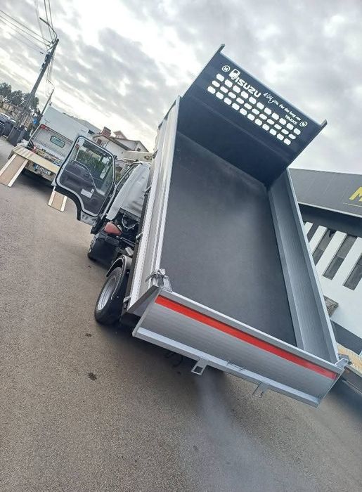 ISUZU 'NPR' [TRI-Basculante] • 3.0L》150HP • Ligeira Águas Santas • OLX.pt