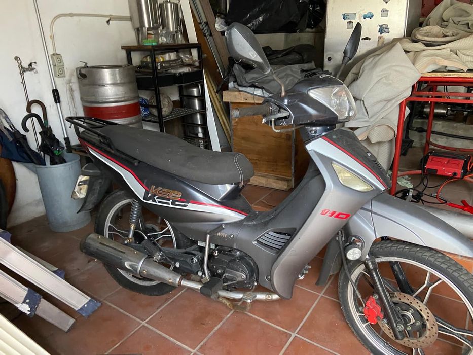 Scooter Keeway 110 cc Macieira de Cambra • OLX.pt