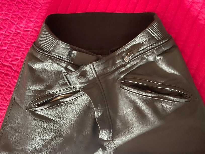 Fato DAINESE Pele - Mota - Tamanho 44 - Semi Novo Porto Salvo • OLX.pt