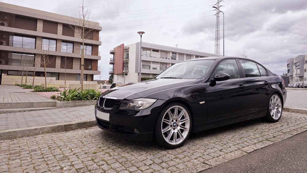 BMW E90 320d 163cv M47 Santa Marinha E São Pedro Da Afurada • OLX.pt