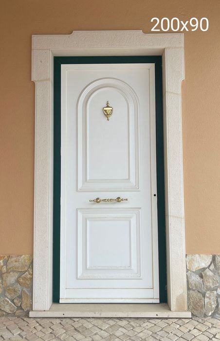 Porta principal e de serviço em alumínio Lourinhã E Atalaia • OLX.pt