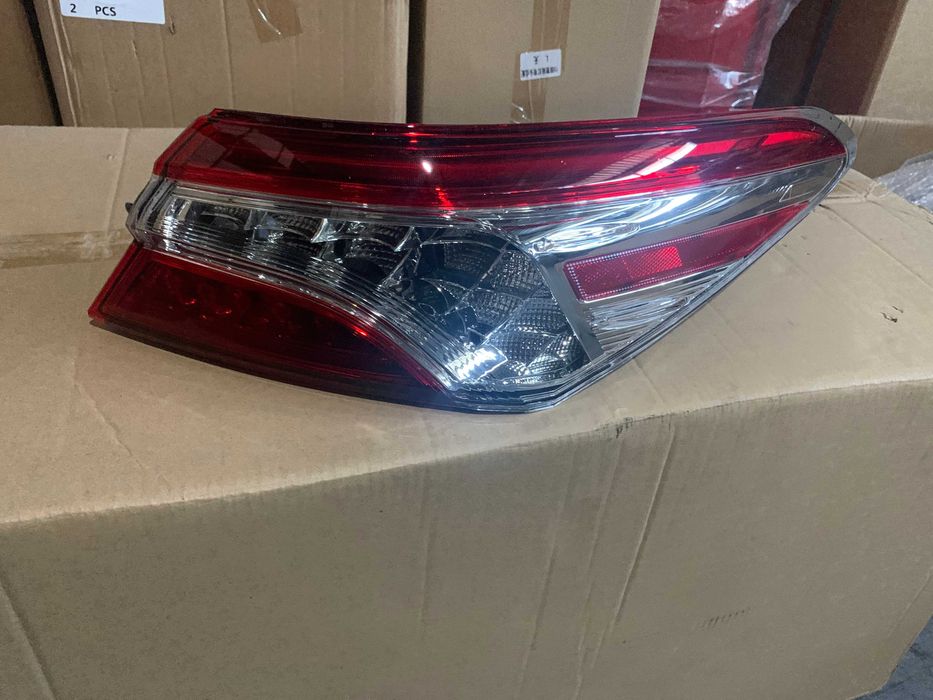 Toyota Camry 70 Фара левая ХSE 2021 2022 81150-06G30: 300 $ - Передні ...