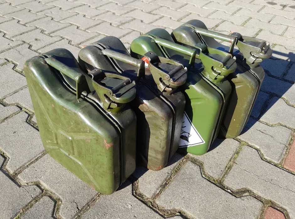 Kanister 5l metalowy stalowy Demobil WP na paliwo Tomnice • OLX.pl