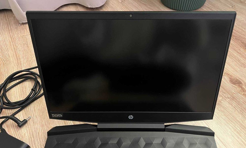 HP Pavilion Gaming 15 | i7-9750H | GTX 1660 Ti Max-Q | 32GB RAM ...