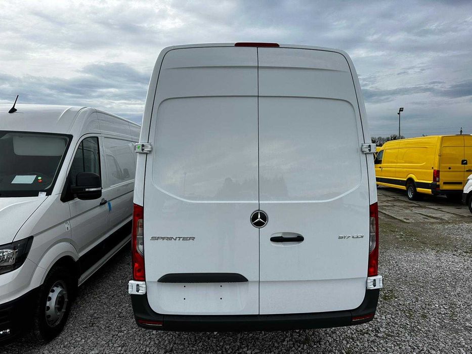 MB Sprinter 907 Nowe Drzwi tył komplet różne kolory Urszulin • OLX.pl