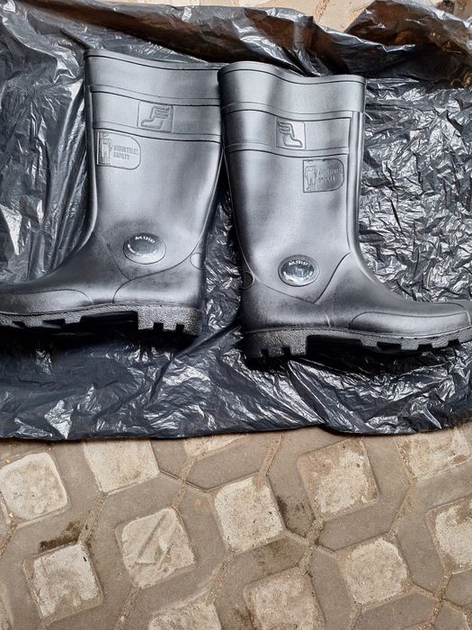 Sprzedam nowe kalosze nr 44 Jaktorów-Kolonia • OLX.pl