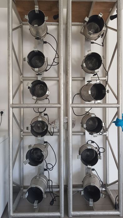 Luz - truss duplo em alumínio com holofotes + cabos Nogueira, Fraião E ...