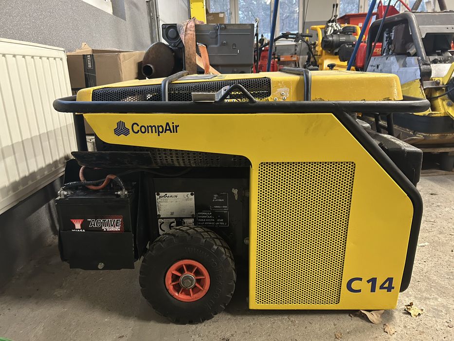 Kompresor Sprężarka powietrza CompAir C14 Milicz • OLX.pl