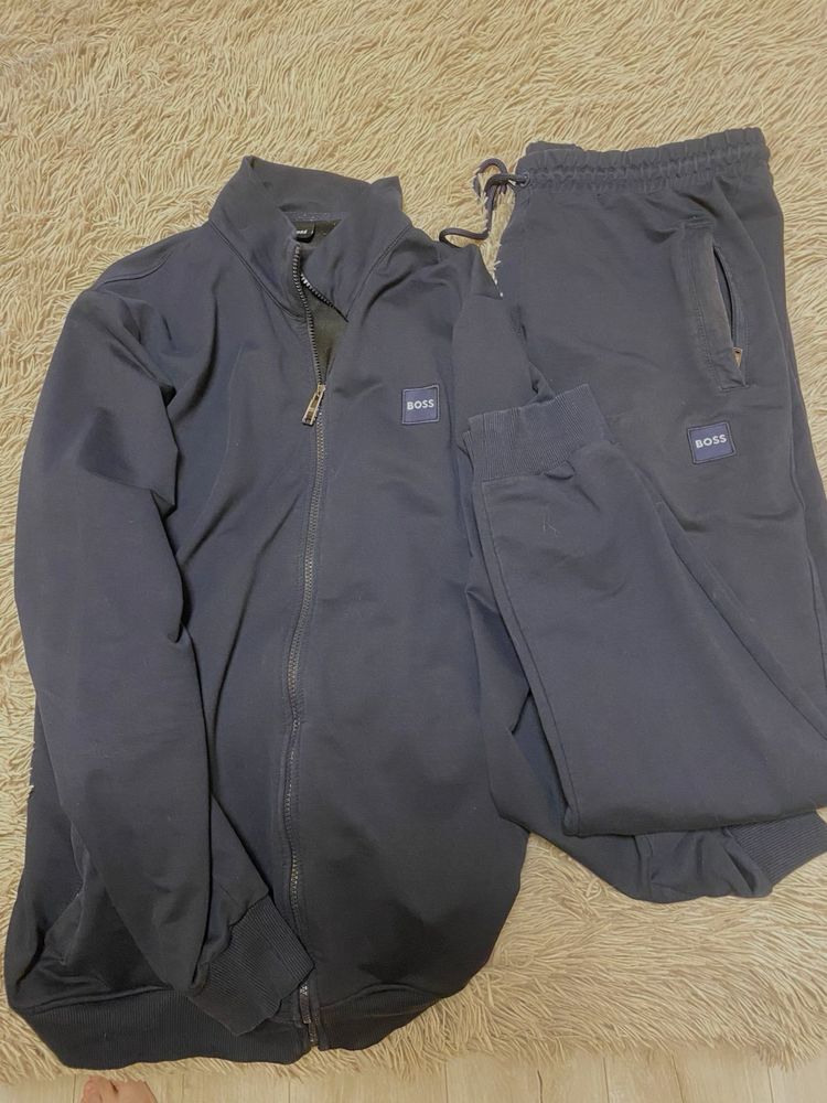 Спортивный костюм Hugo Boss: 2 200 грн. - Спортивные костюмы Днепр на Olx