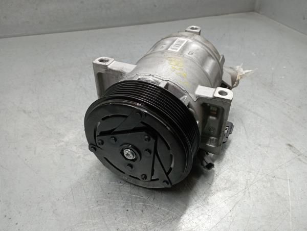 Compressor AC RENAULT Captur II Palmeira De Faro E Curvos • OLX.pt