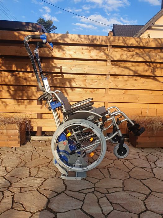 Schodołaz kroczący Sano Liftkar PT UNI 130. Prezentacja.Dofinansowanie ...