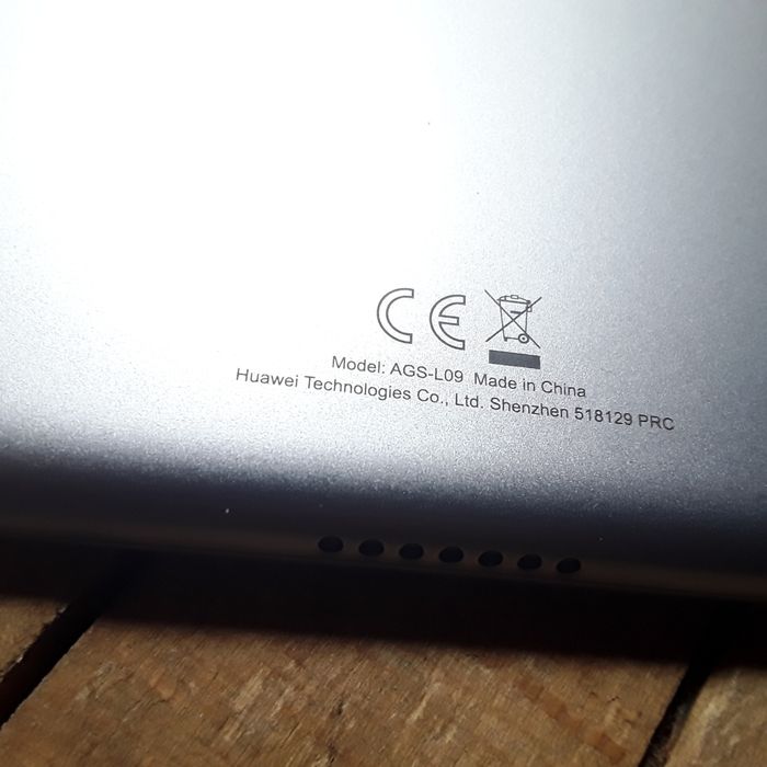 Великий 10" планшет Huawei Mediapad T3 (AGS - L09) sim карта: 1 400 грн ...