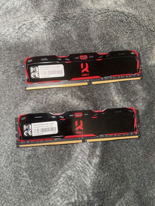 2x8GB DDR4 pamiec ram Kraków Podgórze • OLX.pl