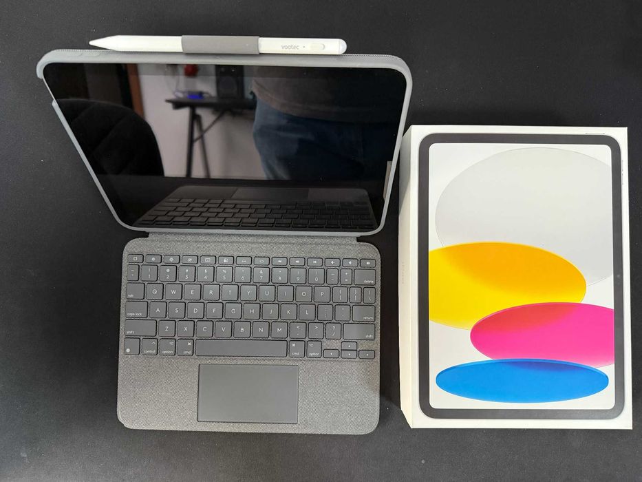 IPad (10th generation) 64GB Wi-Fi + logitech combo touch + PEN / IGŁA ...