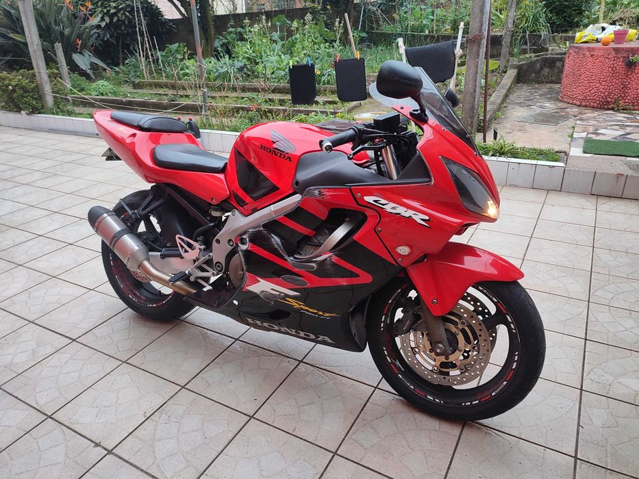 Honda CBR 600 F4i Red Edition Cidade Da Maia • OLX Portugal