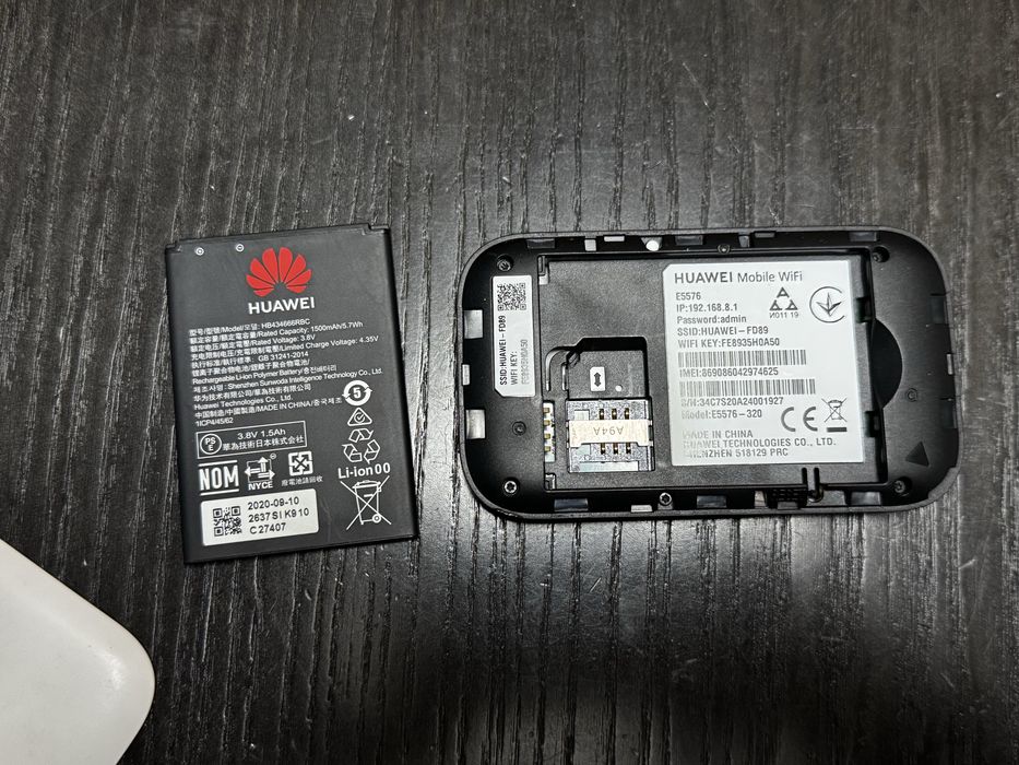 Продам Роутер мобільний Huawei E5576-320 3G/4G LTE White: 1 200 грн. - Периферійні пристрої Київ ...