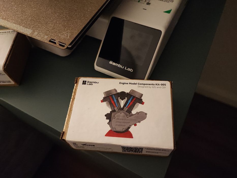 Engine Model Components kit-005 Poznań Jeżyce • OLX.pl