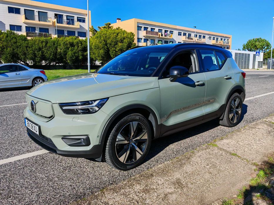 Volvo XC40 Twin Pro, AWD, Eléctrico, versão Dual Motor 408 cv Oeiras E ...