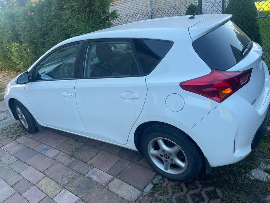 Sprzedam Toyotę Auris Radom • OLX.pl