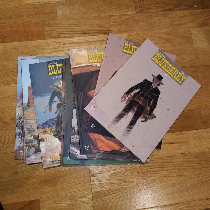Coleção Blueberry (ASA/Público) Avenidas Novas • OLX Portugal
