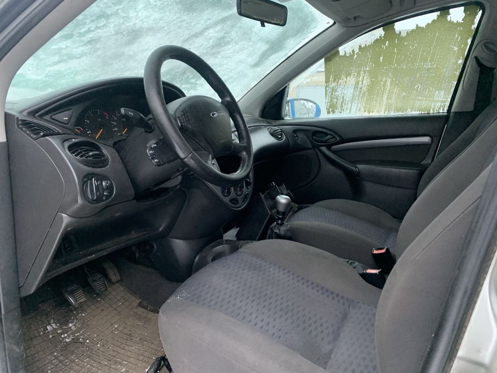 Разбираю форд фокус мк1 Ford focus mk1 разборка универсал запчаст шрот ...