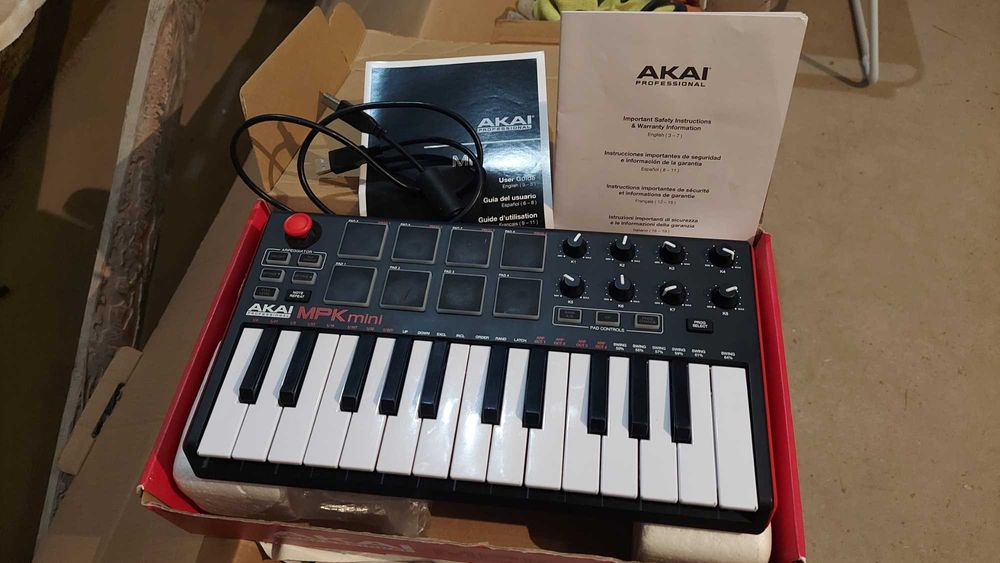 Akai MPK Mini MK2 - Міді клавіатура - в чудовому стані: 2 500 грн ...
