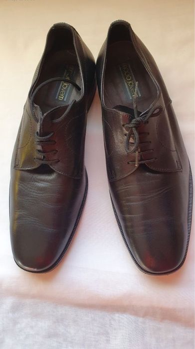 Traje académico (hábito talar) da Universidade do Porto Paranhos • OLX.pt