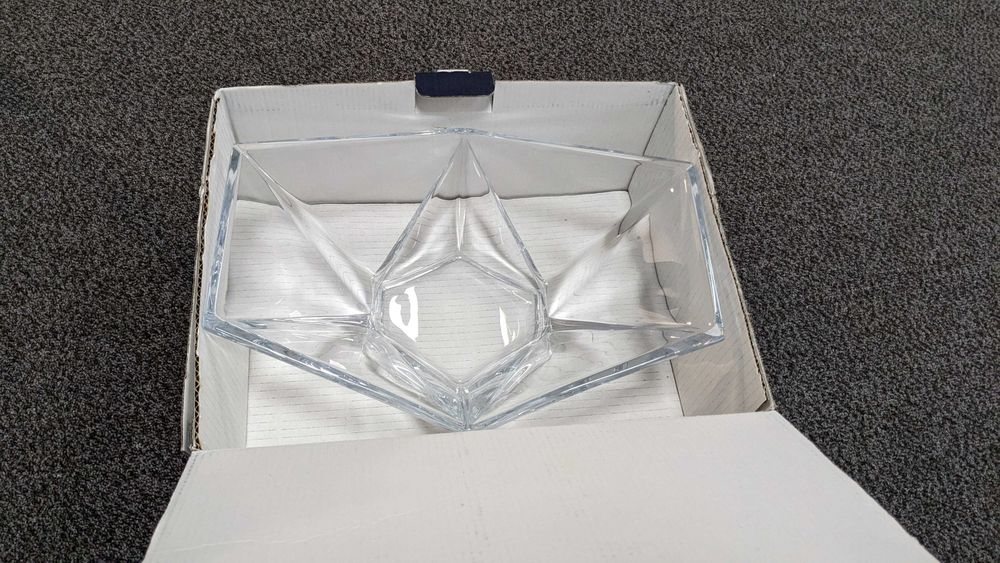 Цукерниця ваза Велика Bohemia Нова 500 грн Посуд кухонне приладдя Брюховичі на Olx