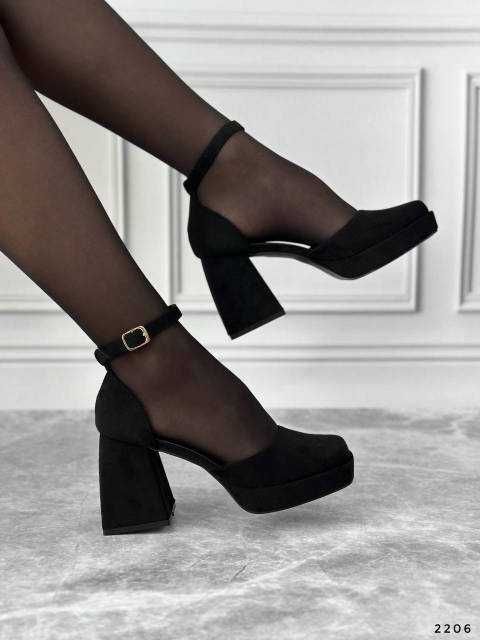 Туфлі на об'ємному каблуку по типу Bratz , Versace випуск чи свято: 1 ...
