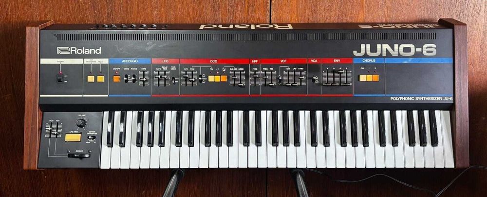 Клавишный синтезатор Roland JUNO-6 с чехлом и блоком питания (Япония): 80 000 грн. - Синтезатори ...