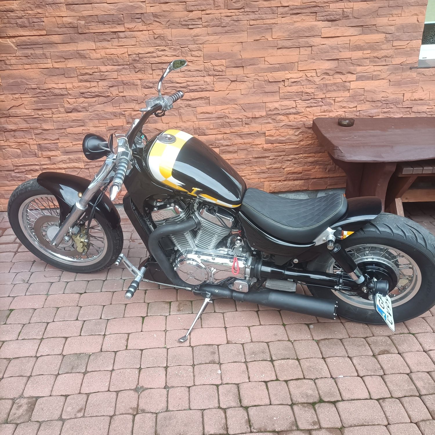 1986 suzuki intruder 700 bobber