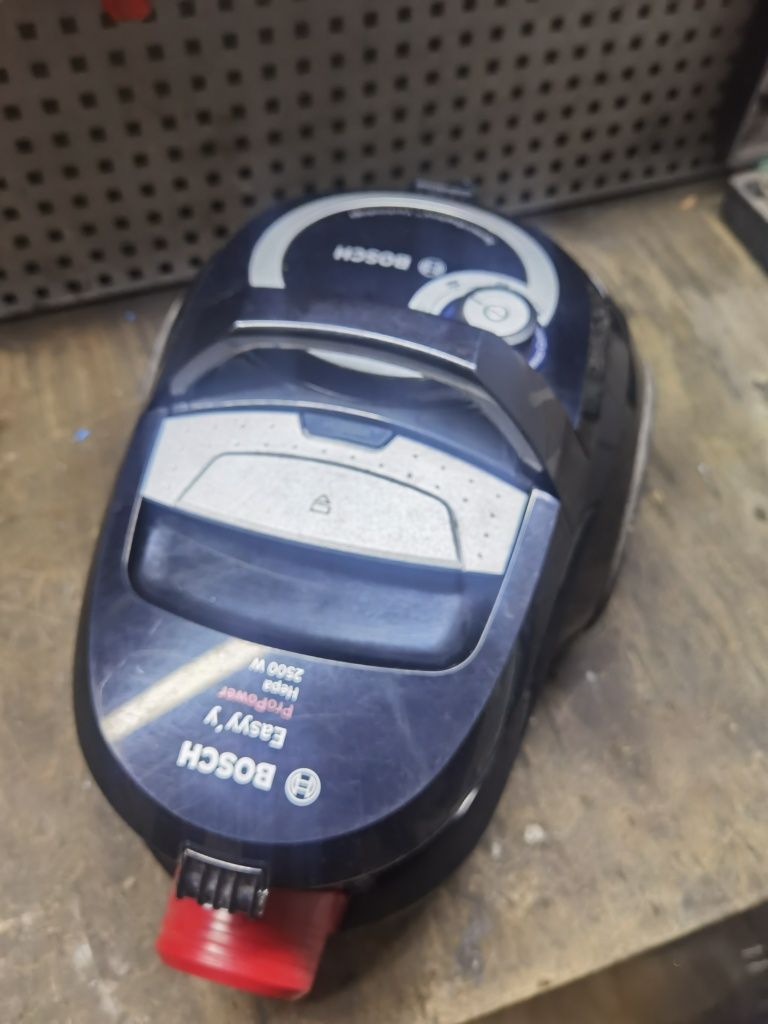 Пилосмок Bosch BGS2UPWER1: 2 800 грн. - Пилососи Рівне на Olx