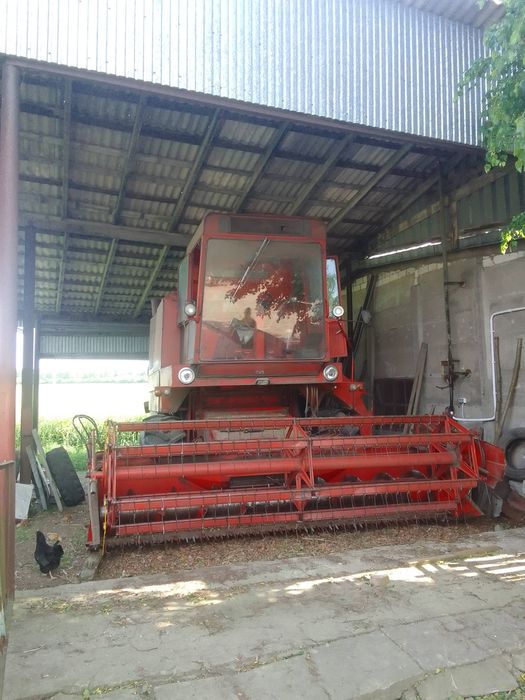 Kombajn zbożowy Bizon Z056 Staroźreby-Hektary • OLX.pl