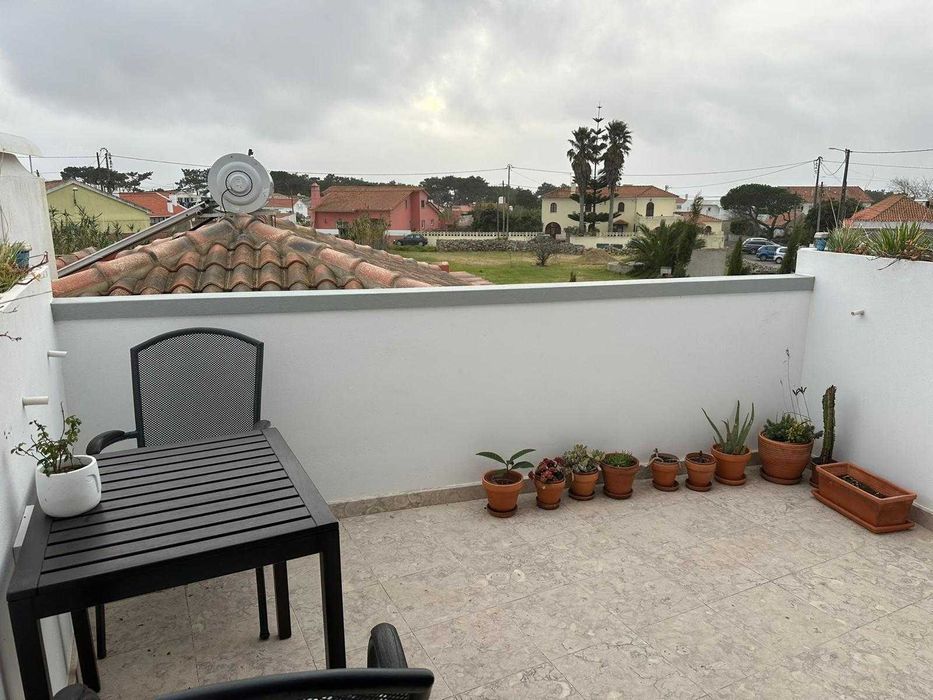 Arrendo T2 totalmente equipado e mobilado em Fontanelas São João Das Lampas E Terrugem • OLX.pt