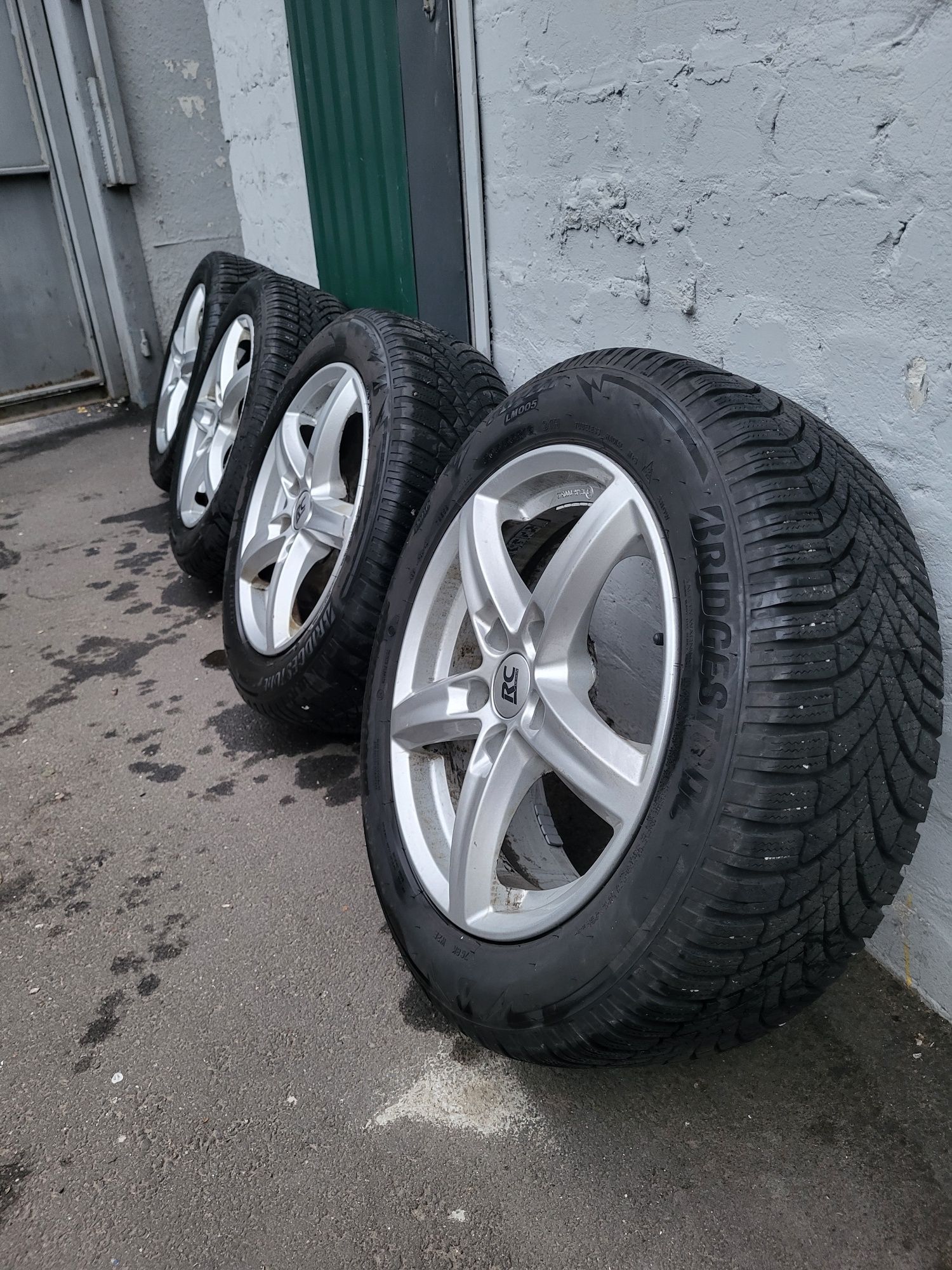 Шини р16/205/55 Bridgestone Blizzak LM005: 1 400 грн. - Автошины Киев ...