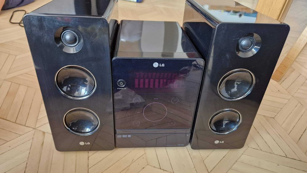 Mini wieża LG FA162 - stan idealny Warszawa Wola • OLX.pl