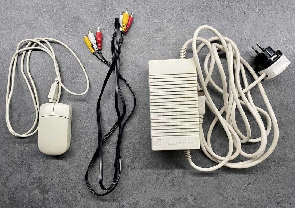 Amiga 1200 sprawna Hajnówka • OLX.pl