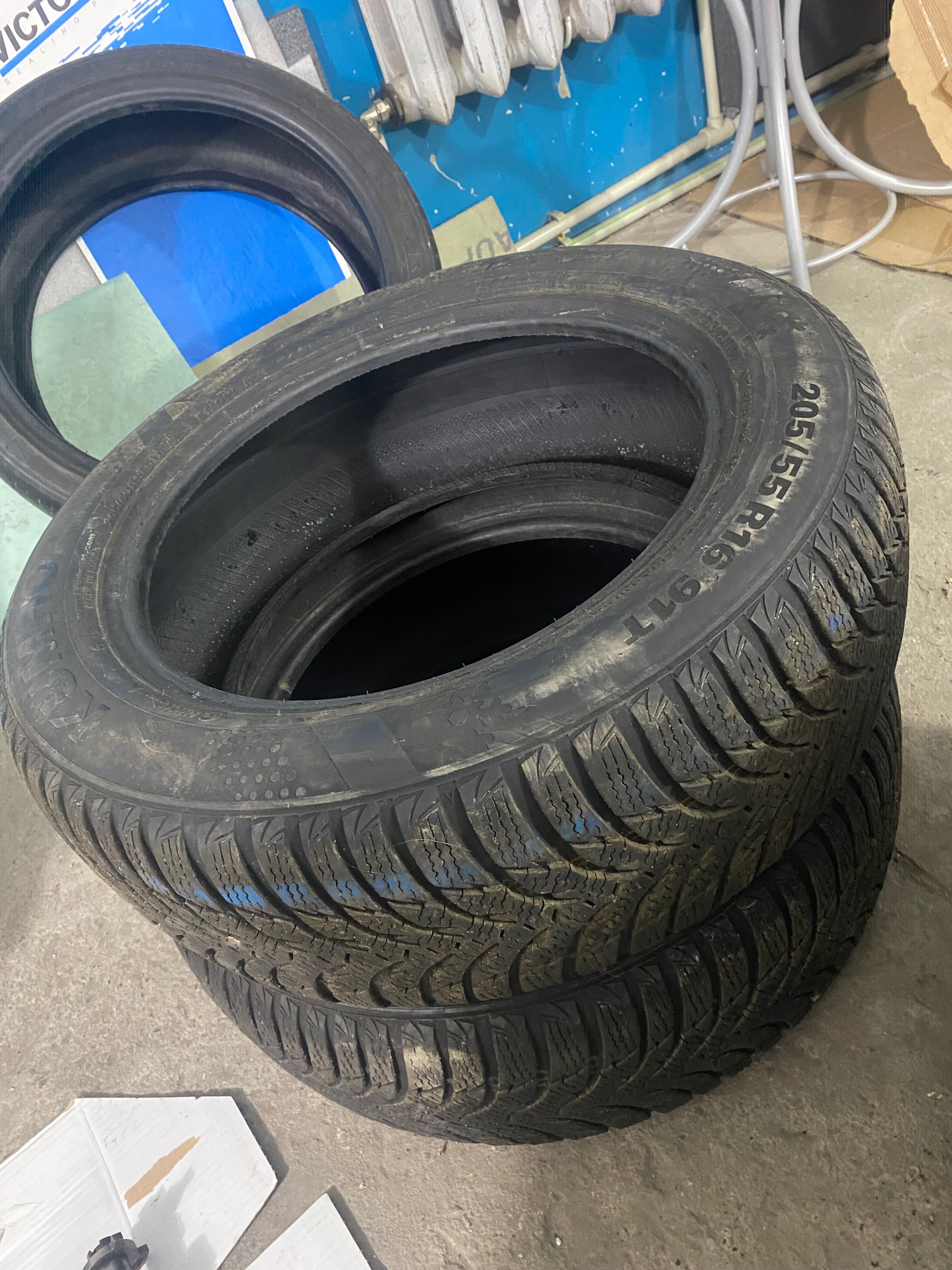 Резина зима пара Kumho Winter Craft 205/55 r16. Ціна за пару: 3 200 грн ...