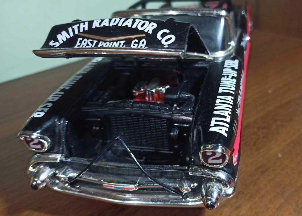 Ertl 1/18 Scale Diecast 7998 - 1957 Chevy Bel Air #22 - Black машинка ...