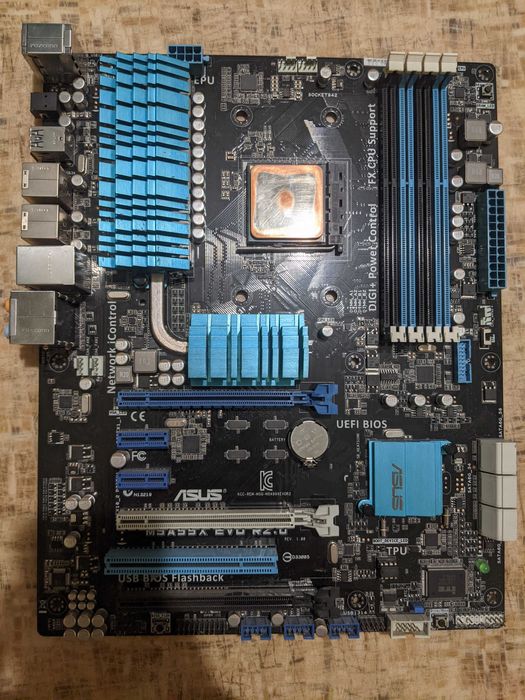 Комплект AMD FX-8350 + ASUS M5A99X EVO R2.0 + 16gb + кулер: 2 800 грн ...