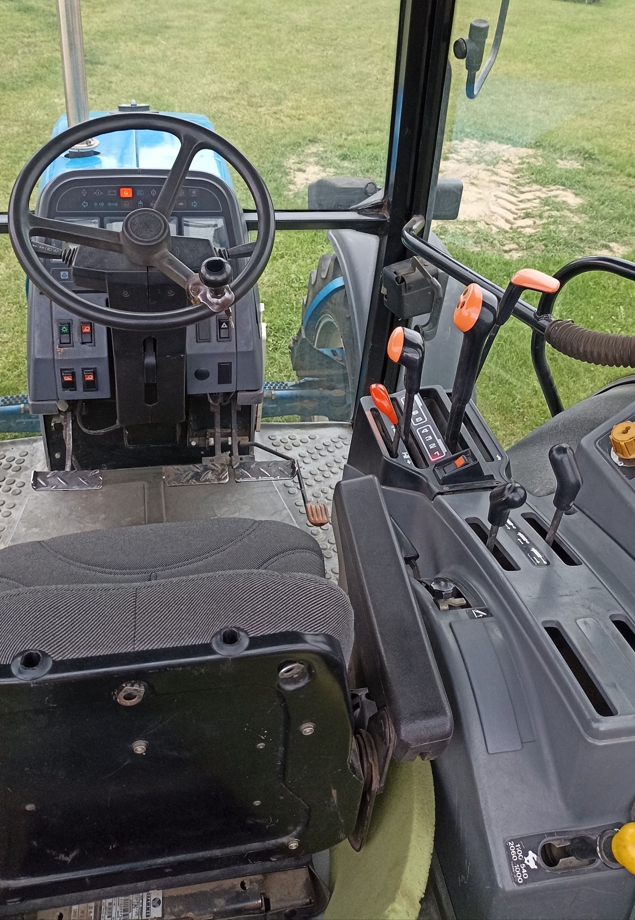 FORD 5640 New Holland 4x4 ciągnik traktor Puławy • OLX.pl FORD 5640 New Holland 4x4 ciągnik traktor Puławy • OLX.pl