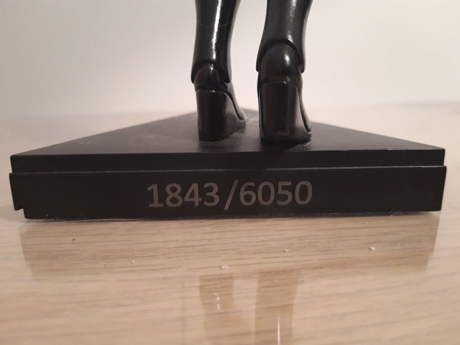 Estatueta ATI Agent RUBY Special Ops São Domingos de Benfica • OLX Portugal