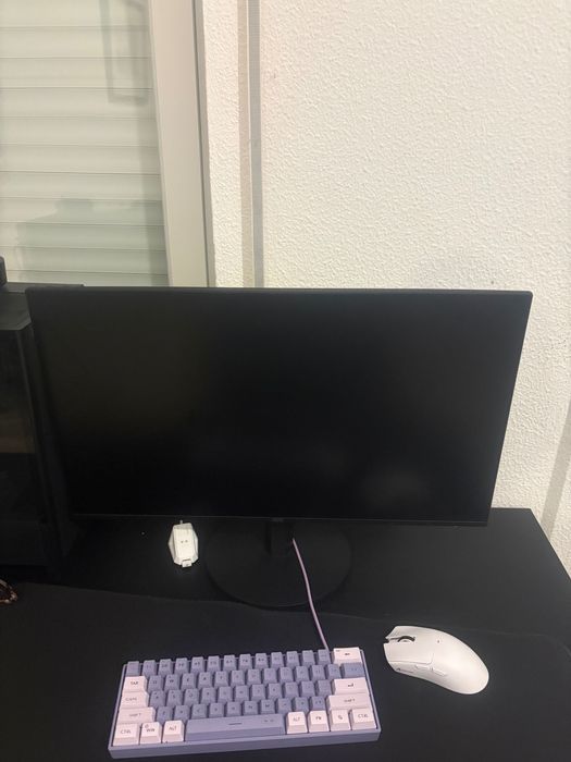 Monitor 27 polegadas União de Freguesias da cidade de Santarém • OLX.pt