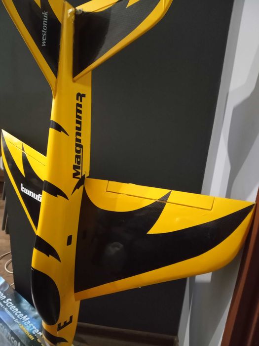 Samolot RC ,szybki model samolotu " MagnumR-E" Radzionków • OLX.pl