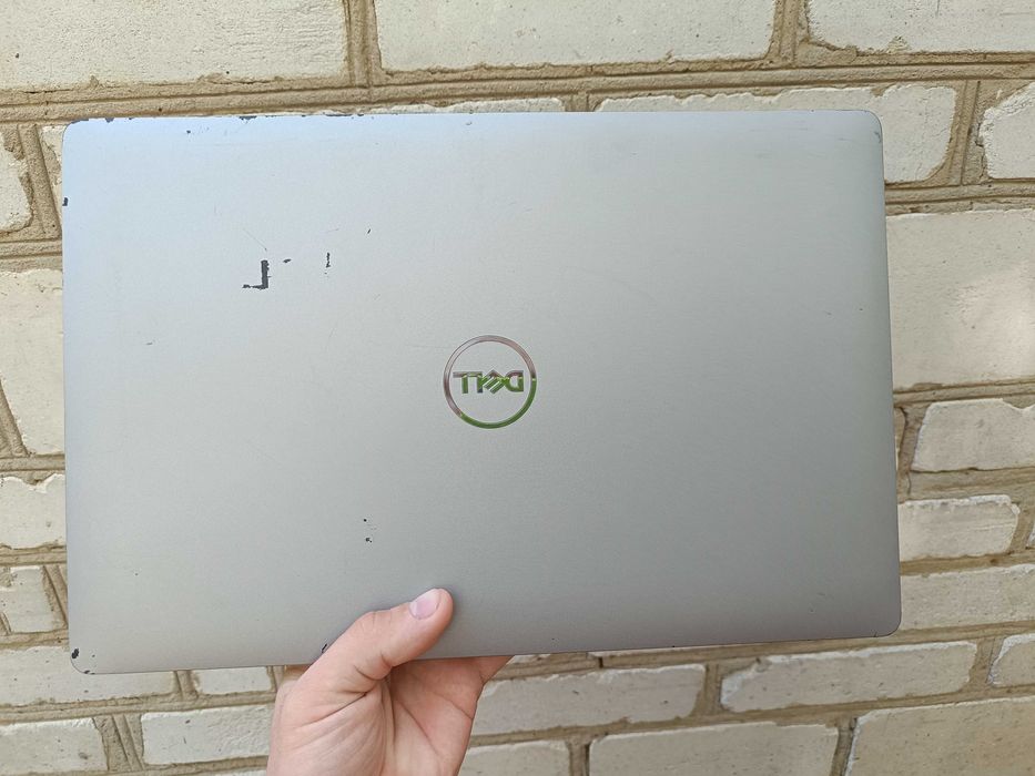 6 ядер, Ігровий ноутбук DELL (i7 10850H/16GB/256GB/Nvidia P620 4GB): 13 ...