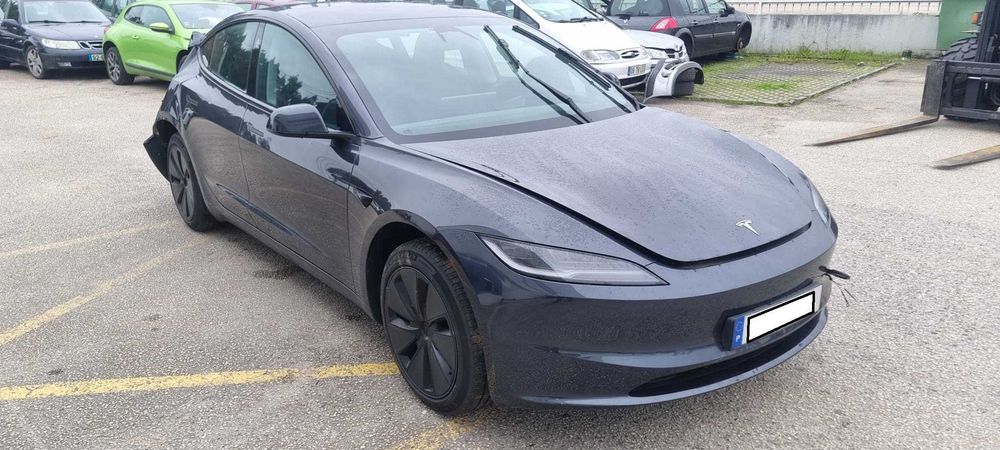 Tesla model 3 dual motor Mealhada, Ventosa Do Bairro E Antes • OLX.pt