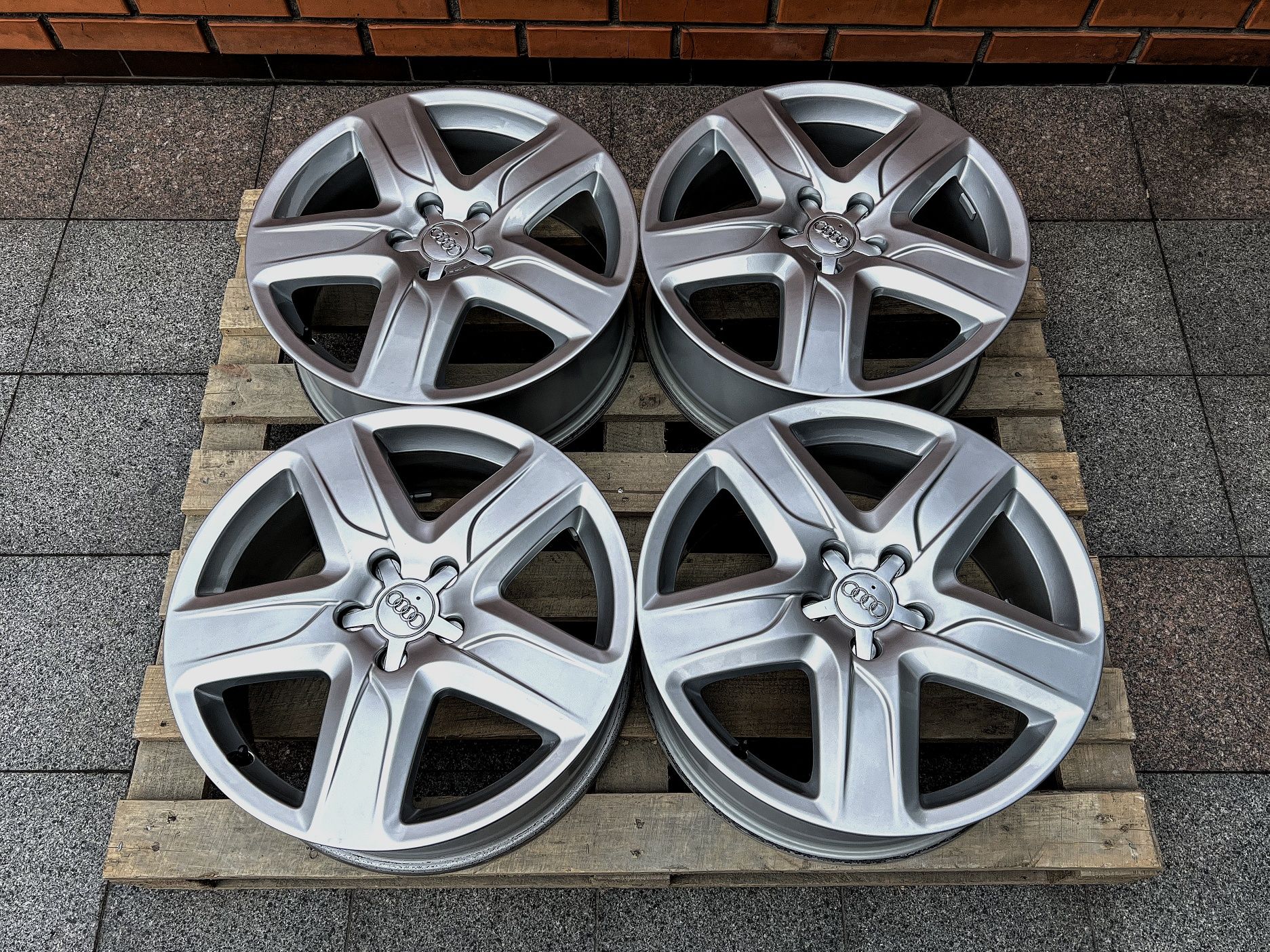 Диски R18 5x112 | 7J ET38 ЦО66.6/57.1 | Original | Audi/VW/Skoda/Seat ...